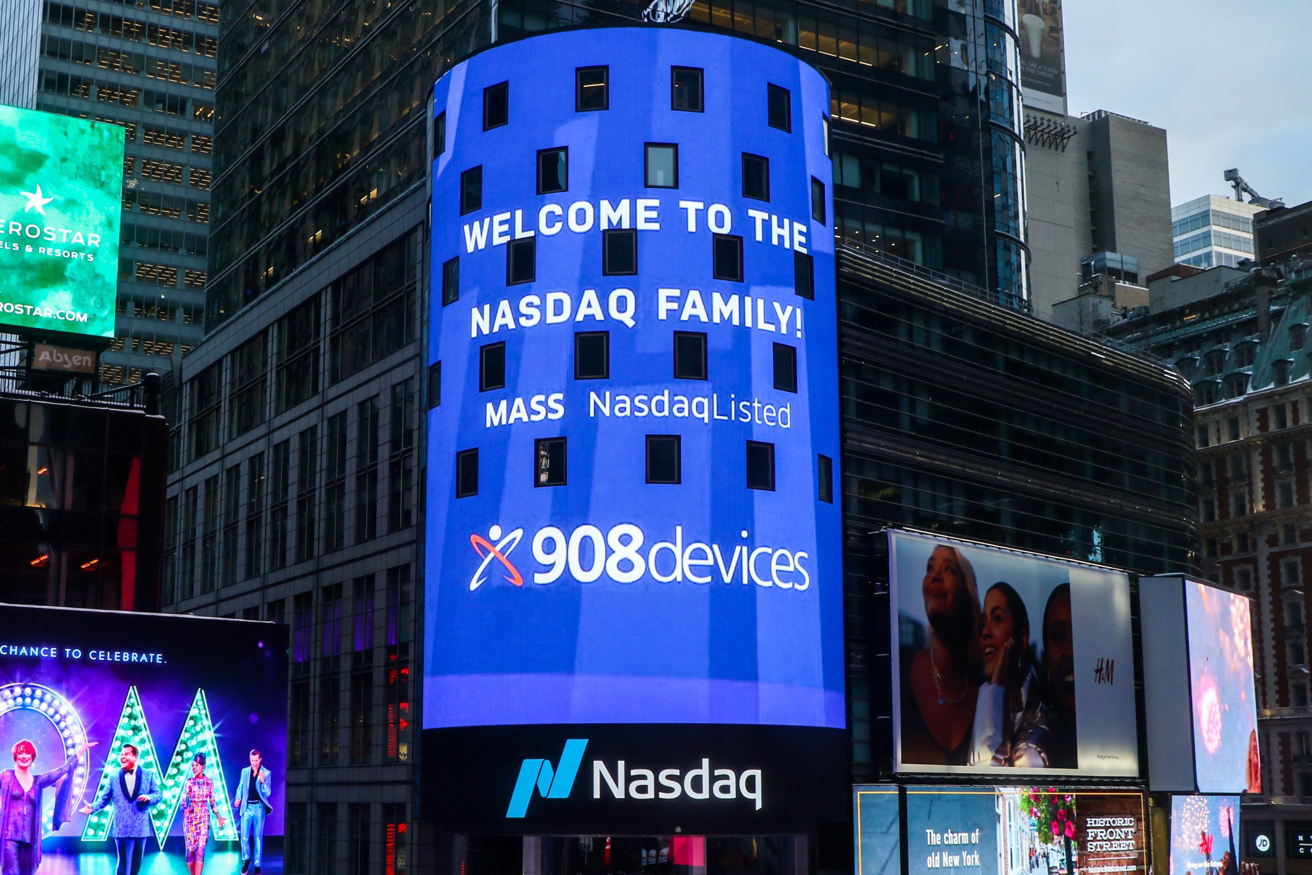 908 Devices Nasdaq Tower Ceremony | 908 Devices
